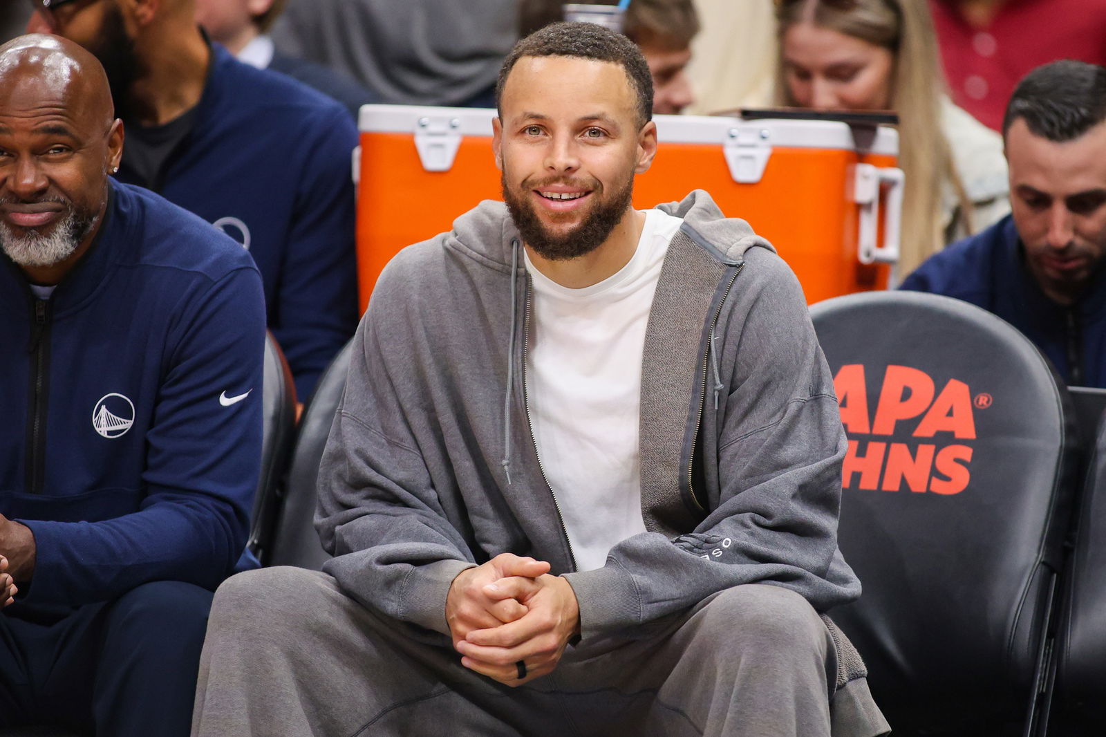 Stephen Curry Honors WNBA's Houston Comets With Thoughtful Sneaker ...